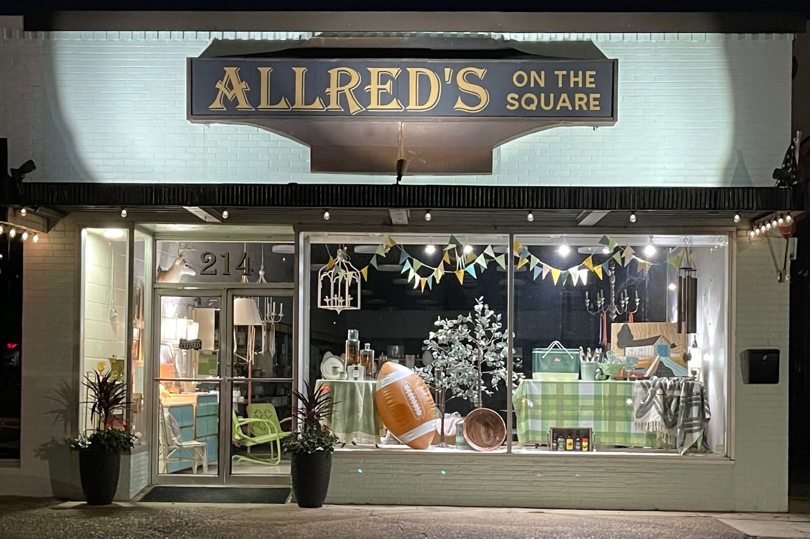 Browse the South – Allred's On The Square